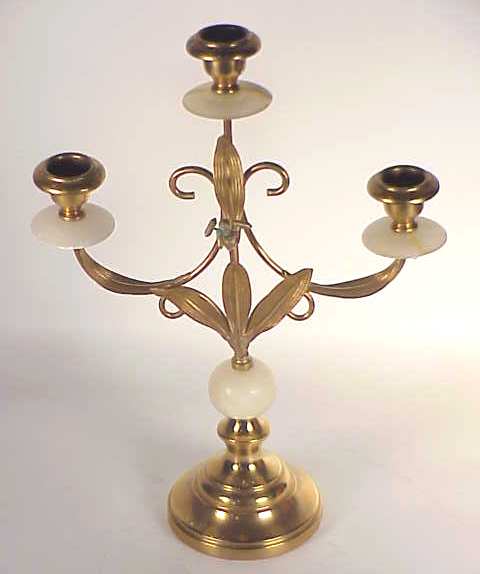 Candélabre - Répertoire du patrimoine culturel du Québec