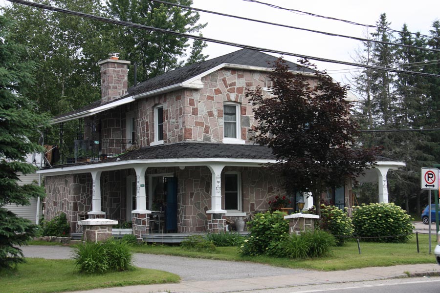 241-243, route 323 - Répertoire du patrimoine culturel du Québec