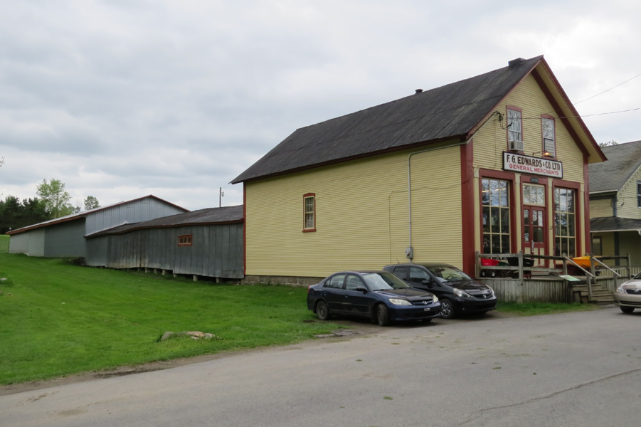 Magasin général F.-G.-Edwards - Répertoire du patrimoine culturel du Québec