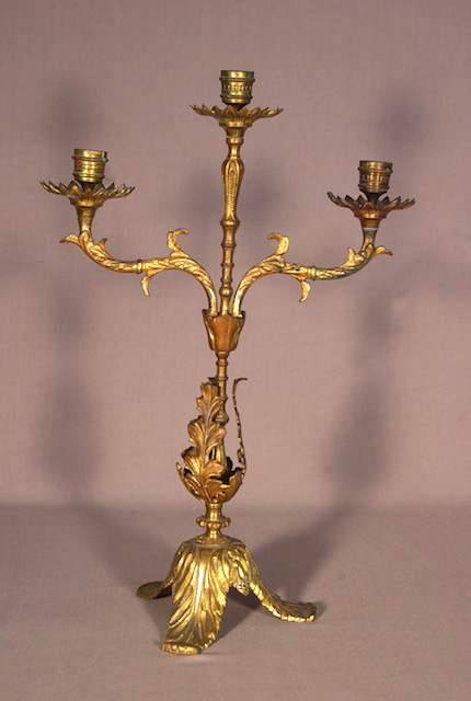 Candélabre - Répertoire du patrimoine culturel du Québec