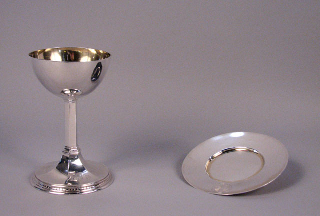 Ensemble de calice et patène - Répertoire du patrimoine culturel du Québec