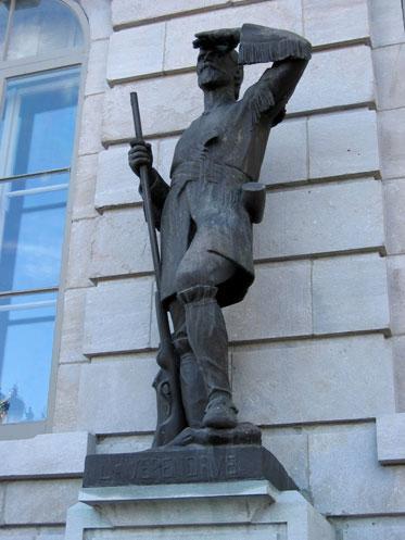 Sculpture (Pierre Gaultier de Varennes, sieur de La Vérendrye ...