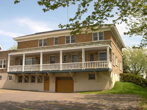 Presbytère de Saint-Gabriel-Lalemant - Répertoire du patrimoine culturel du Québec