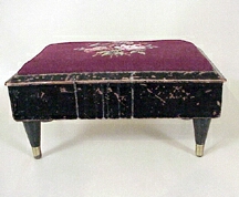 Tabouret - Répertoire du patrimoine culturel du Québec