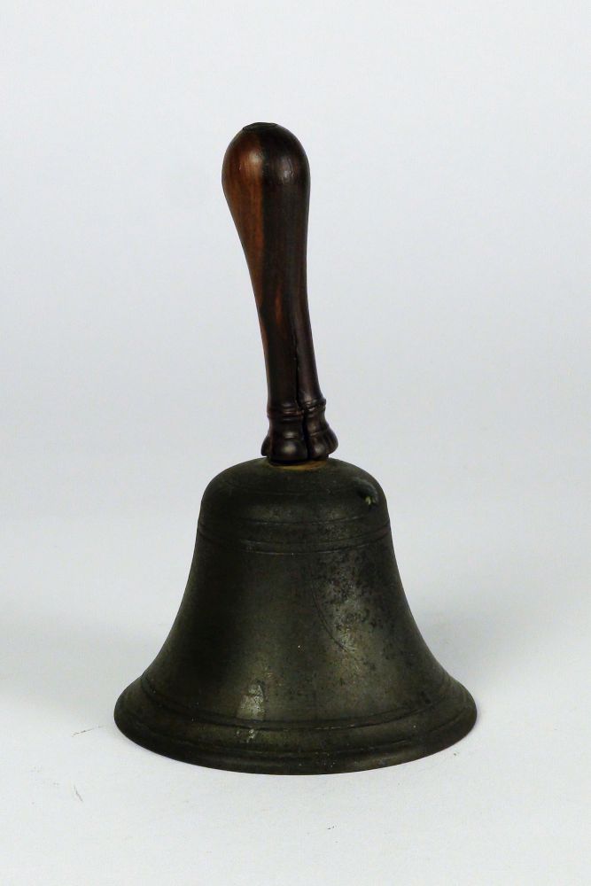 Clochette d'autel - Répertoire du patrimoine culturel du Québec