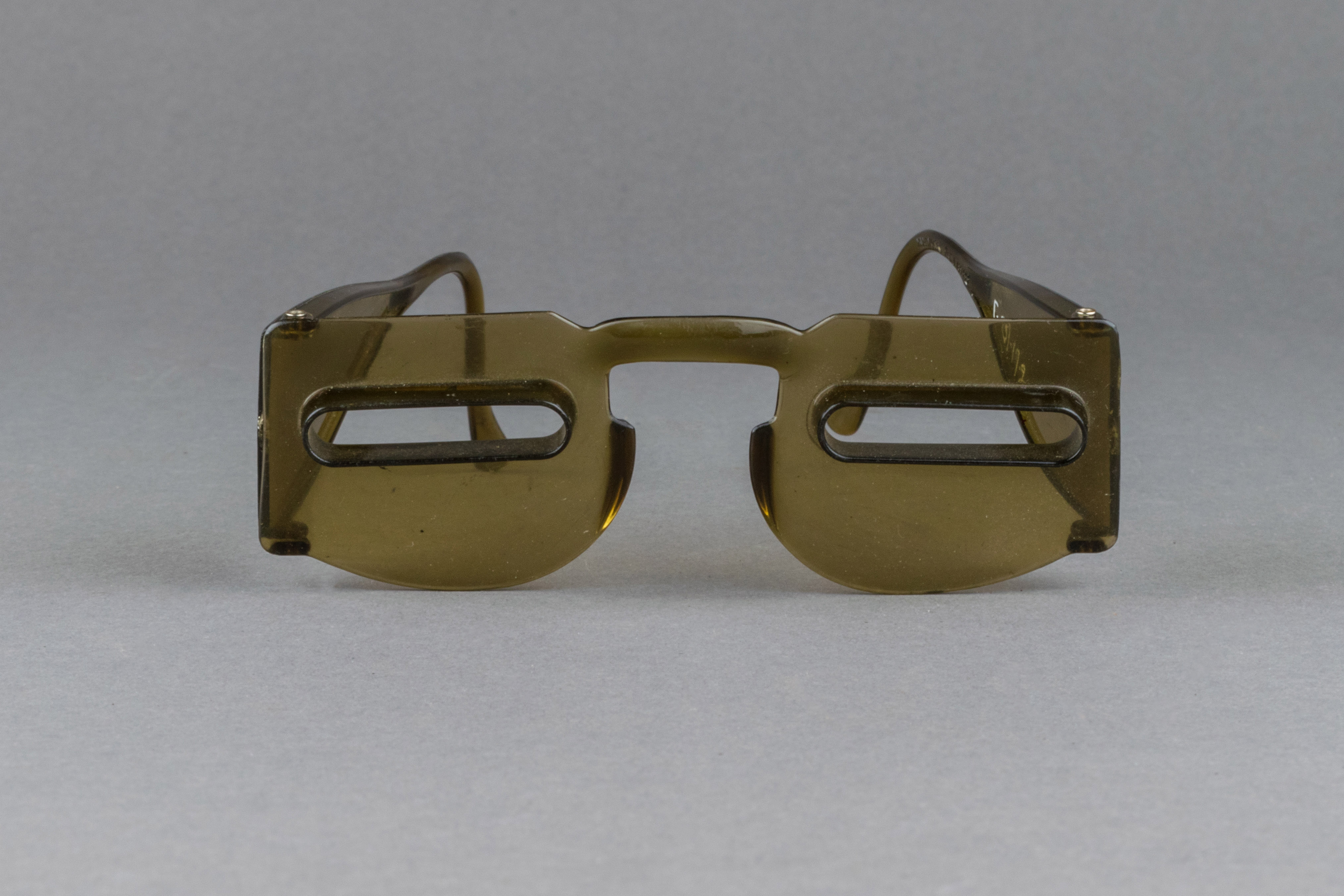 Lunettes de neige - Répertoire du patrimoine culturel du Québec