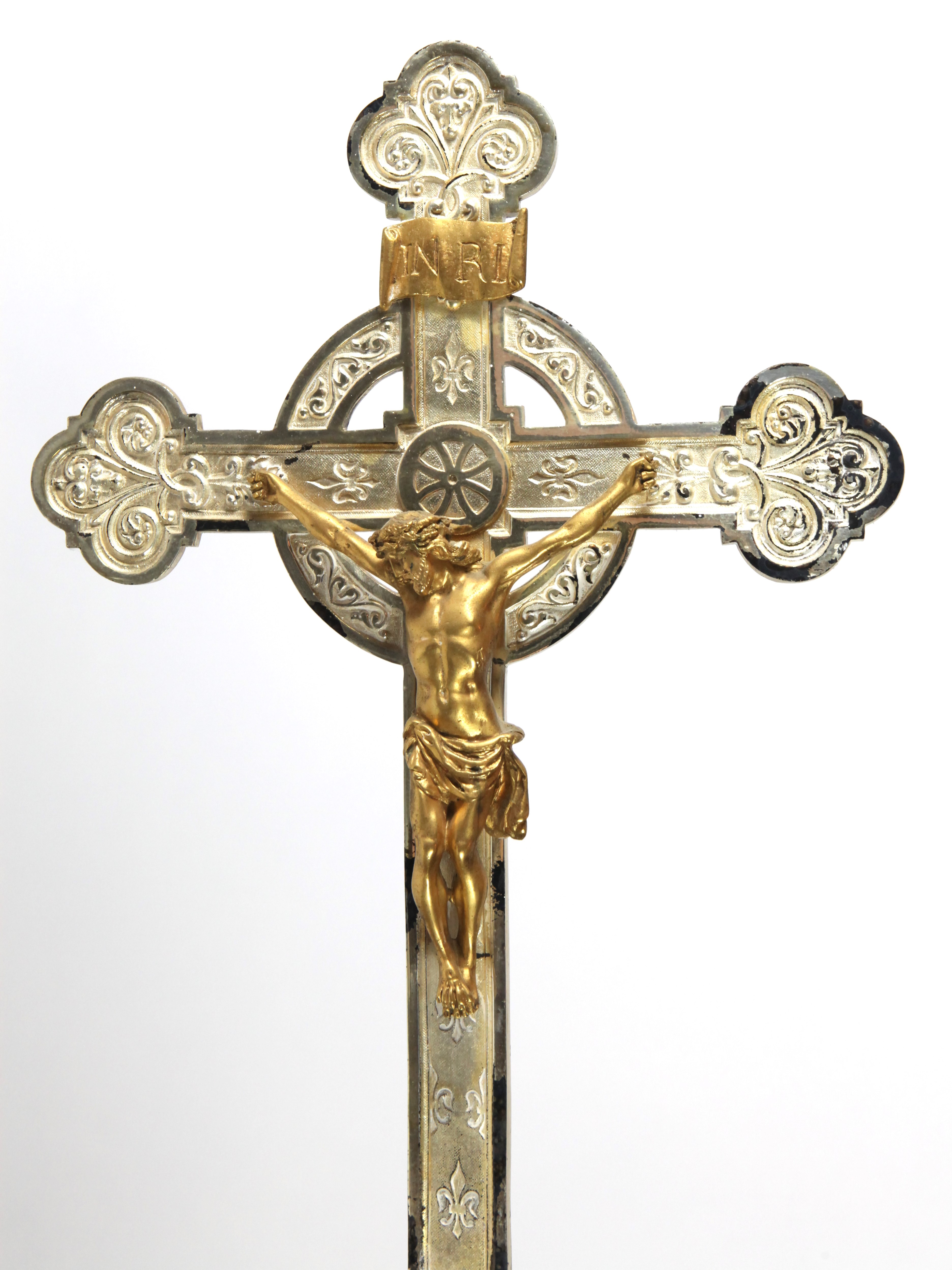 Croix de procession - Répertoire du patrimoine culturel du Québec