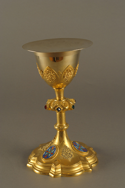 Ensemble de calice et patène - Répertoire du patrimoine culturel du Québec
