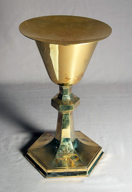 Ensemble de calice et patène - Répertoire du patrimoine culturel du Québec