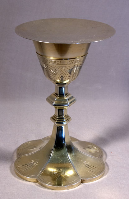 Ensemble de calice et patène - Répertoire du patrimoine culturel du Québec