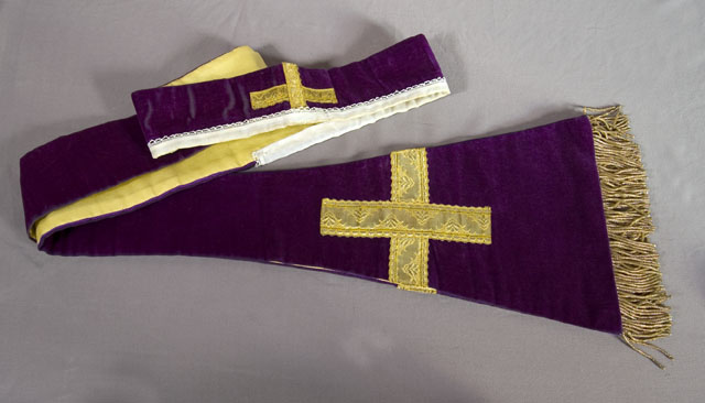 Étole - Répertoire du patrimoine culturel du Québec