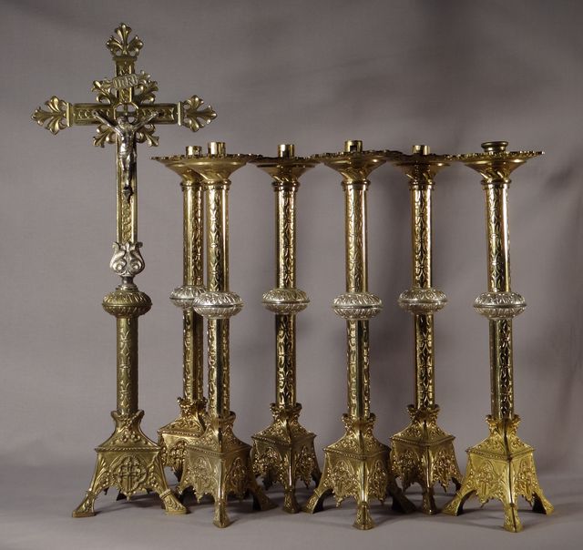 Garniture d'autel - Répertoire du patrimoine culturel du Québec