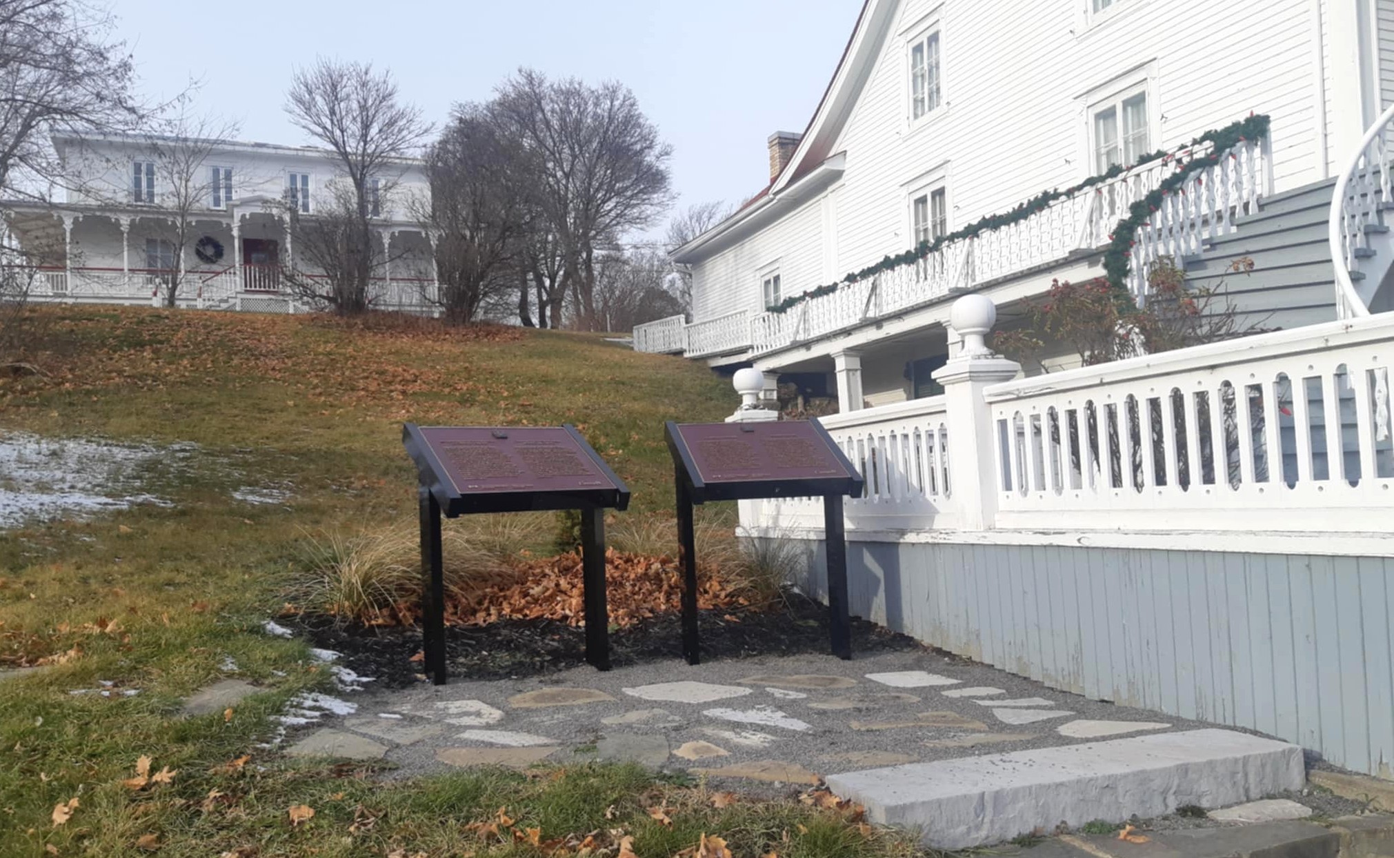 Plaque du lieu historique national de la Maison Chapais - Répertoire du ...